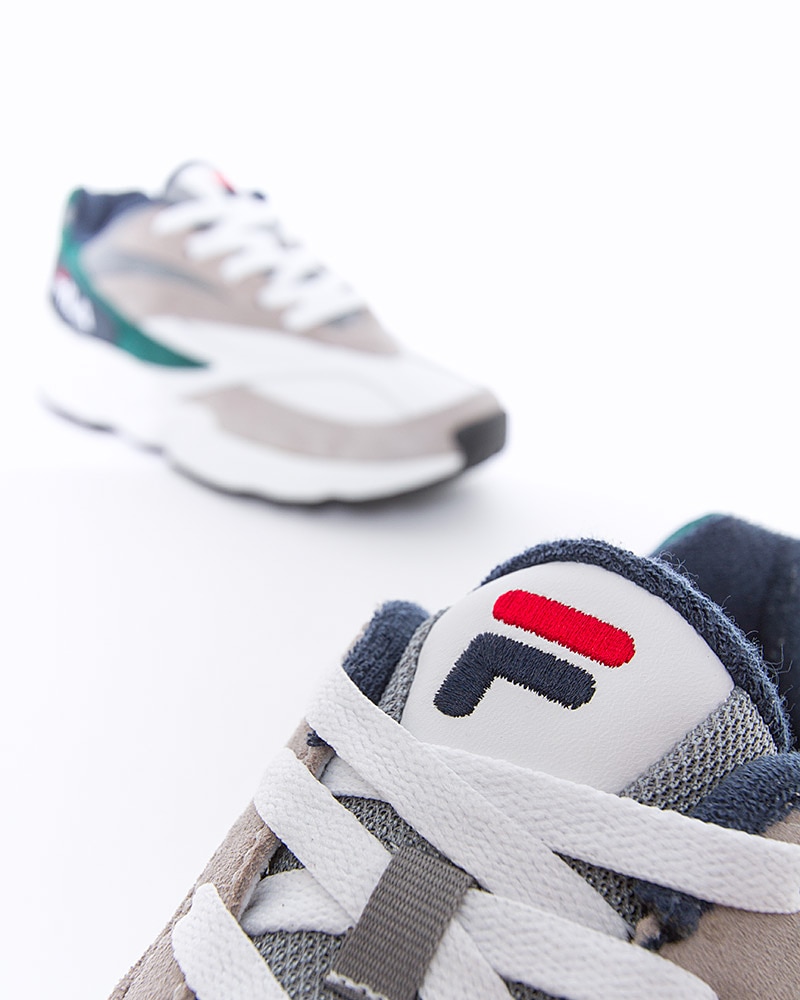 FILA V94m Low | 1010719-12T | Grå | Sneakers | Skor | Footish